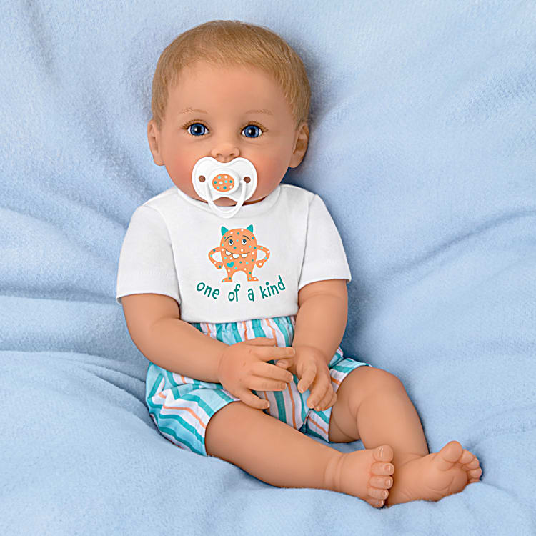 So Truly Real One Of A Kind Cody Vinyl Baby Doll By Artist Ping Lau That Includes A Magnetic Pacifier